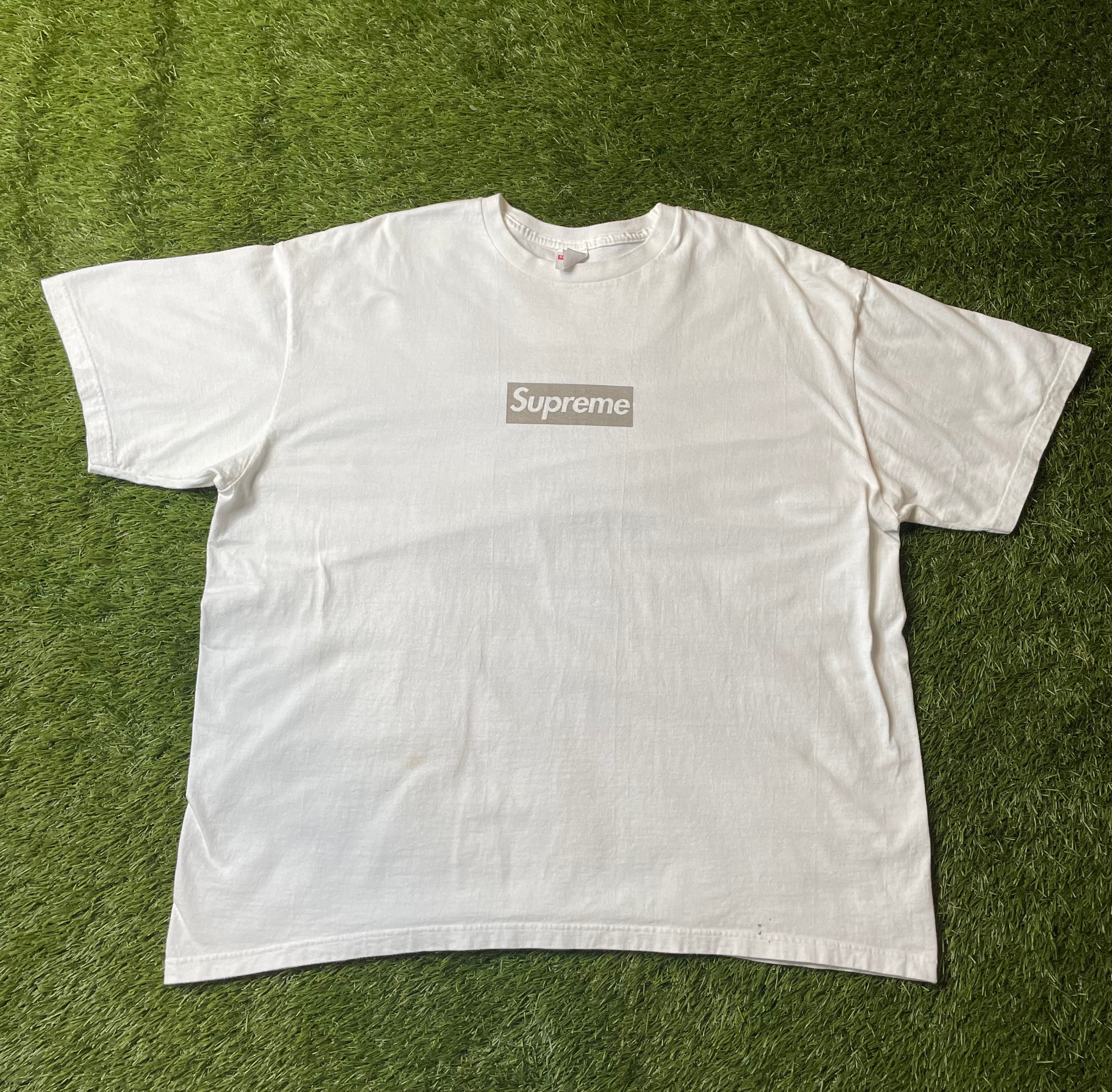 Supreme Chicago Box Logo T Shirt – Thevintagevaultclawson